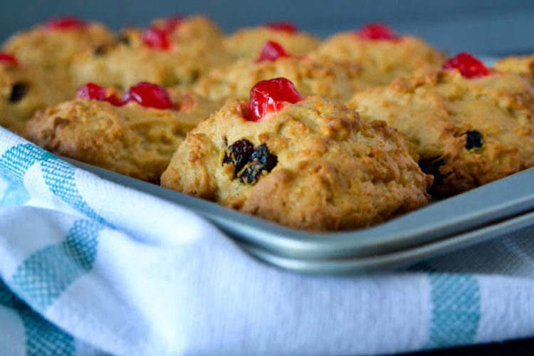 Guyanese Coconut Buns - Alica's Pepper Pot