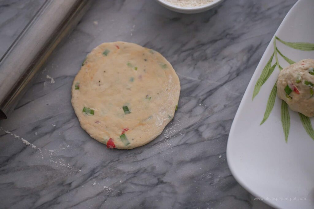 scallion-pepper-fry-bake-rolled » Alica's Pepperpot